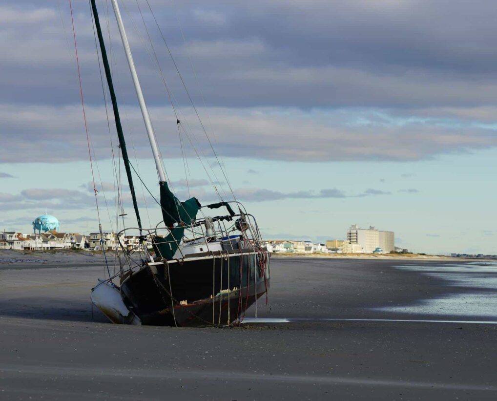 Boat Beached In Sea Isle - Wildwood Video Archive