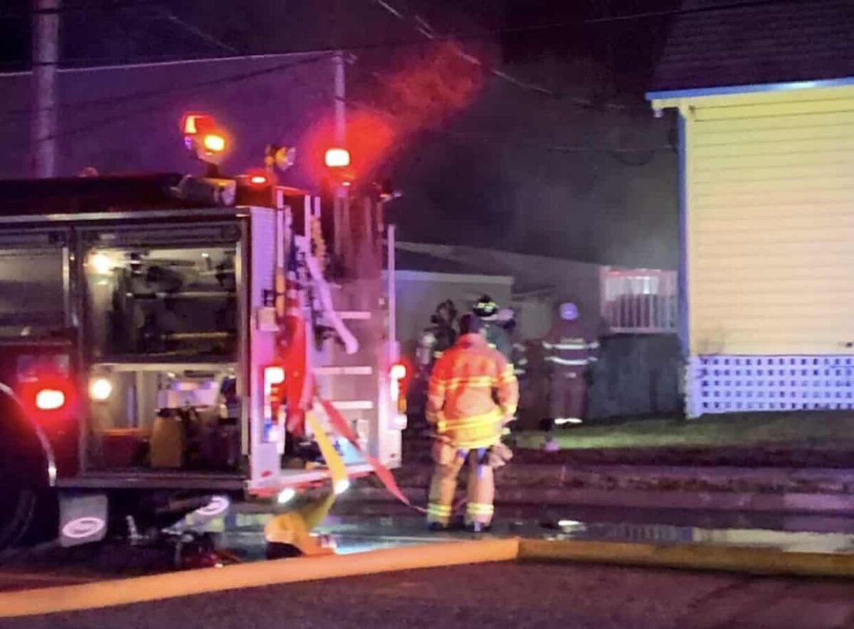 Cape May Fire Fighters Put Out Kitchen Fire - Wildwood Video Archive
