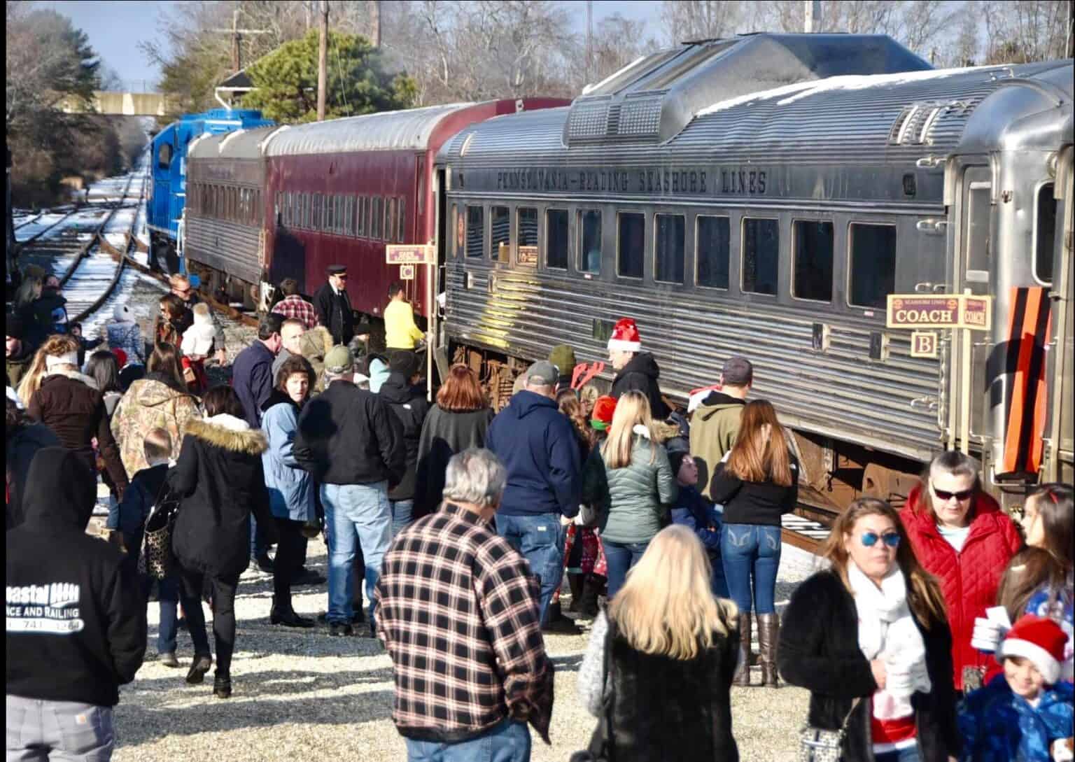 Santa Returns to Cape May Seashore Lines - Wildwood Video Archive