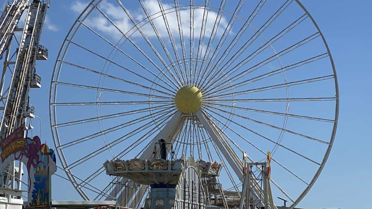 Morey's Ferris Wheel Getting A Face-Lift - Wildwood Video Archive