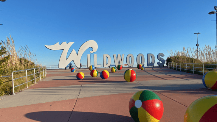 Famous Wildwoods Sign To Drop “S” Letter - Wildwood Video Archive