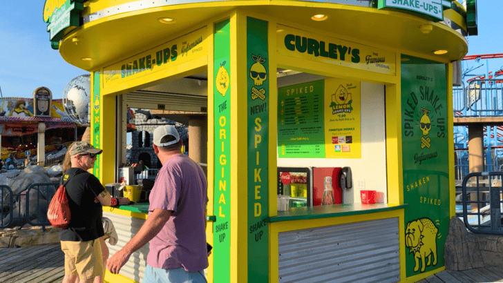 NEW - Curley’s Spiked Shake Ups at Morey's Piers! - Wildwood Video Archive