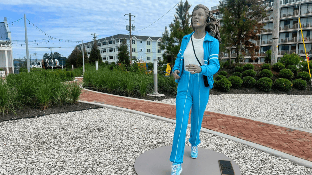 The Seward Johnson Sculptures Are Back in the Wildwoods - Wildwood ...