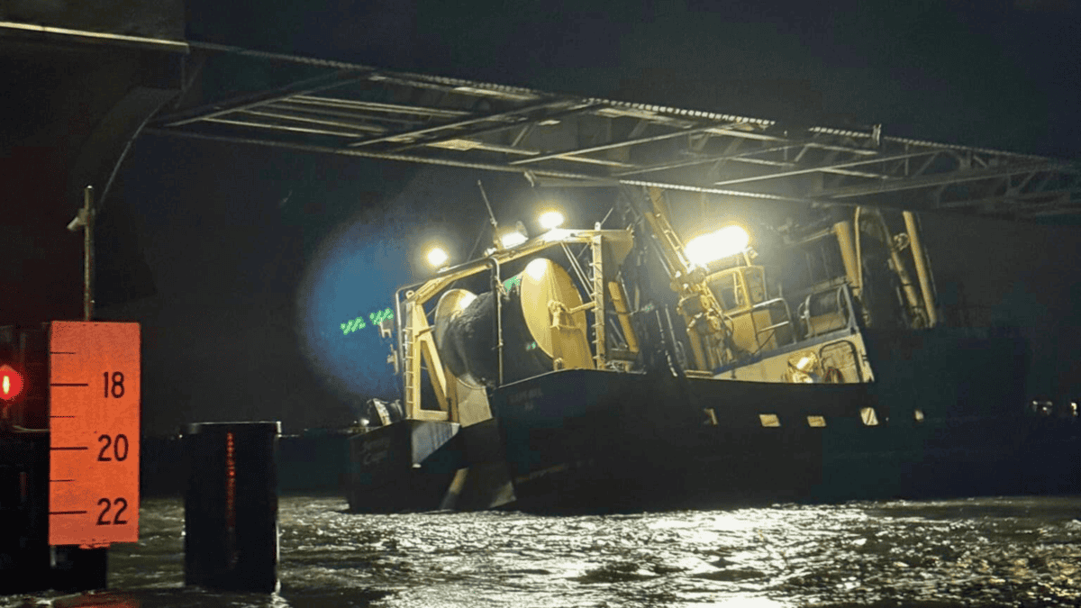 Fishing Boat Collides with Middle Thorofare Bridge Following Power ...