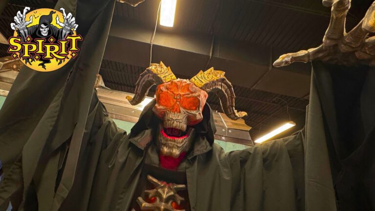 Spirit Halloween’s Animatronics Tour & Demo First Look! - Wildwood ...